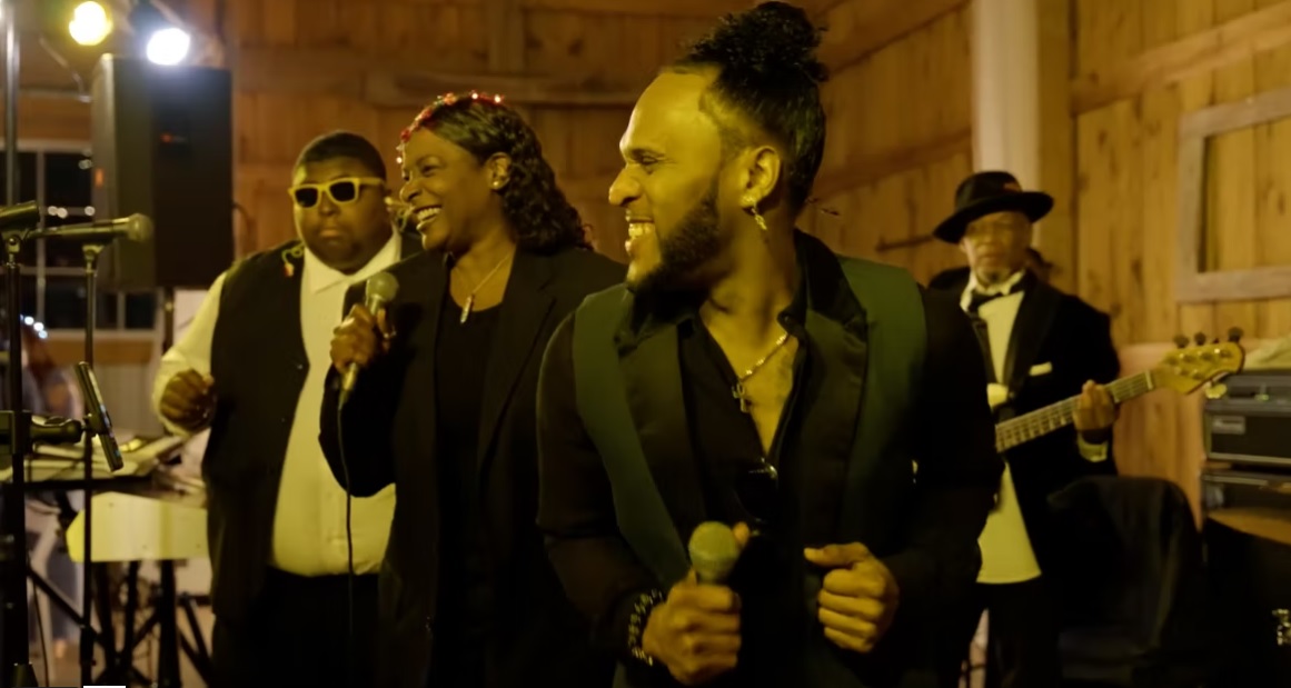 Higher Ground : Live Nashville Bands for Weddings - 1-800-689-2263