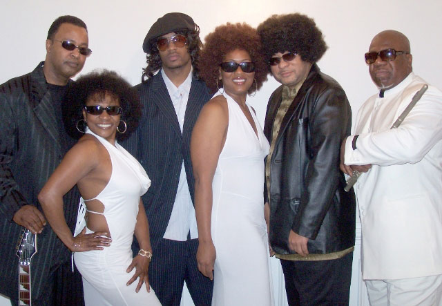 Throwback Experience - 1-800-689-2263